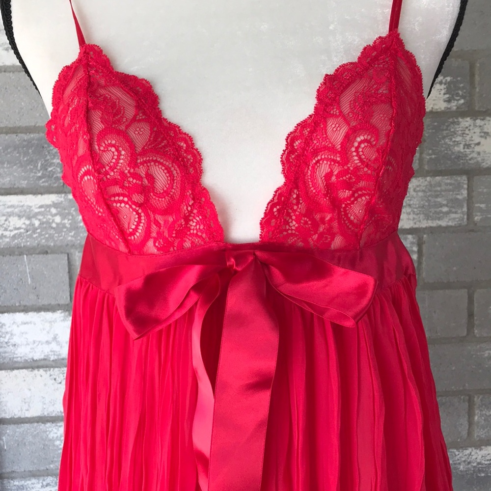 Victoria’s Secret Red Babydoll Nightie Size M - Gem